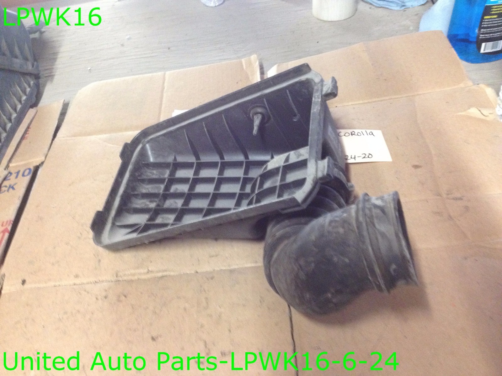 1998 1999 TOYOTA COROLLA AIR CLEANER BOX TOP COVER WITH HOSE OEM 17705 ...