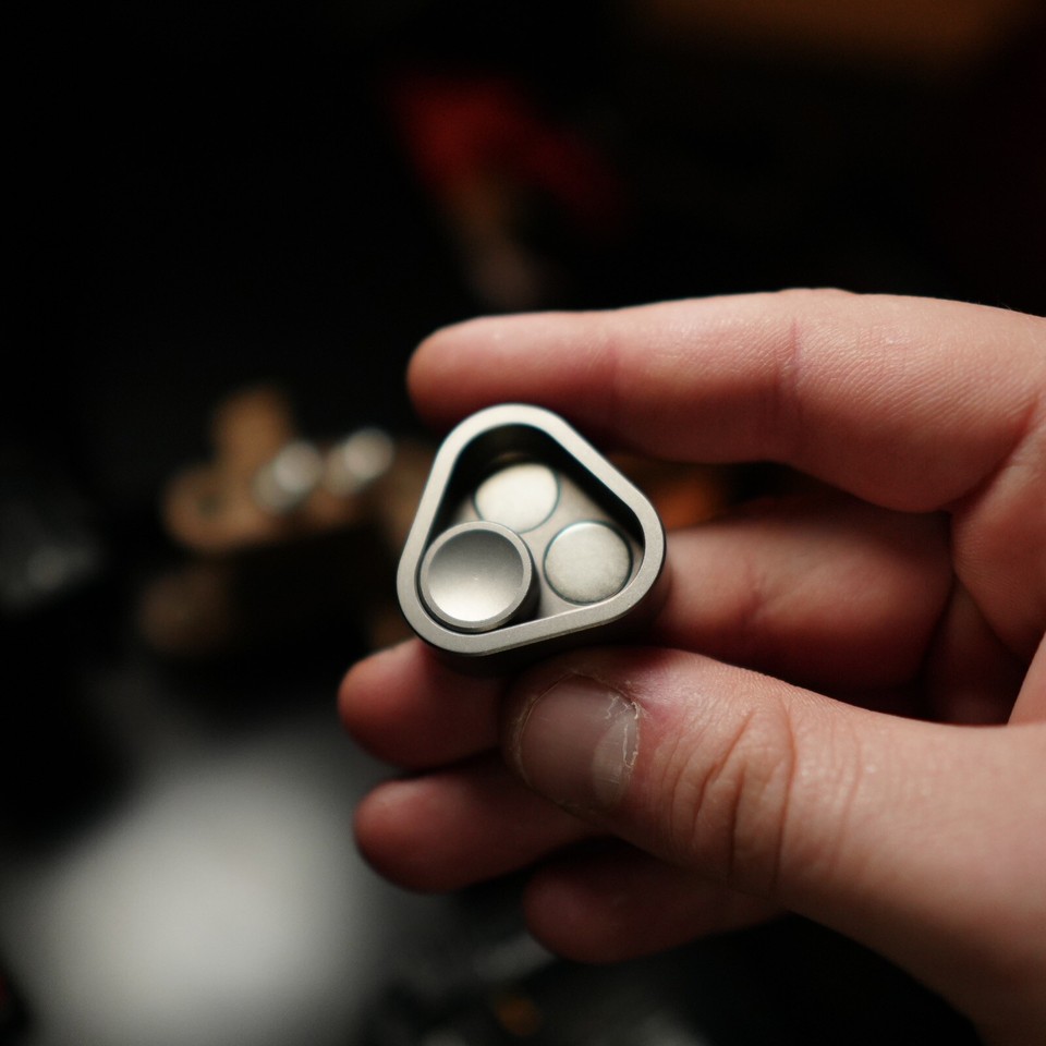 Kickup Fidget Triangular Slider Toy EDC Stress Relief Toy | eBay