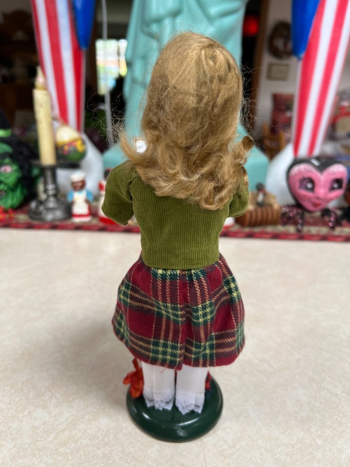 2013 Byers Choice Halloween Girl Caroler with Pumpkin - Excellent! | eBay