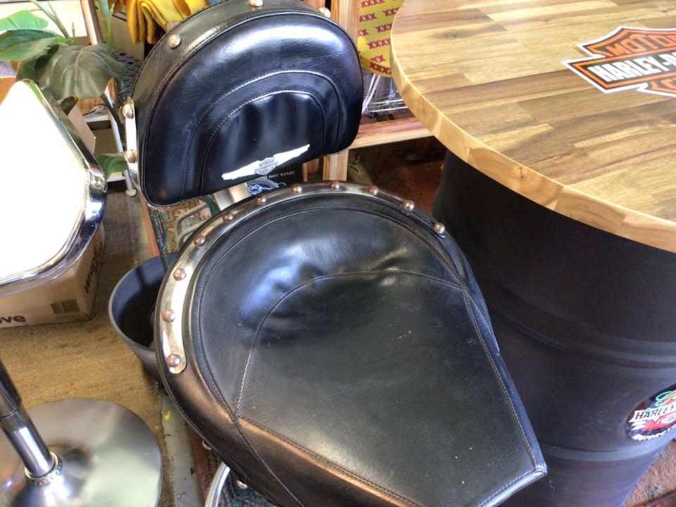 Vintage Harley Davidson themed motorcycle seat bar stools, Drum Bar and ...