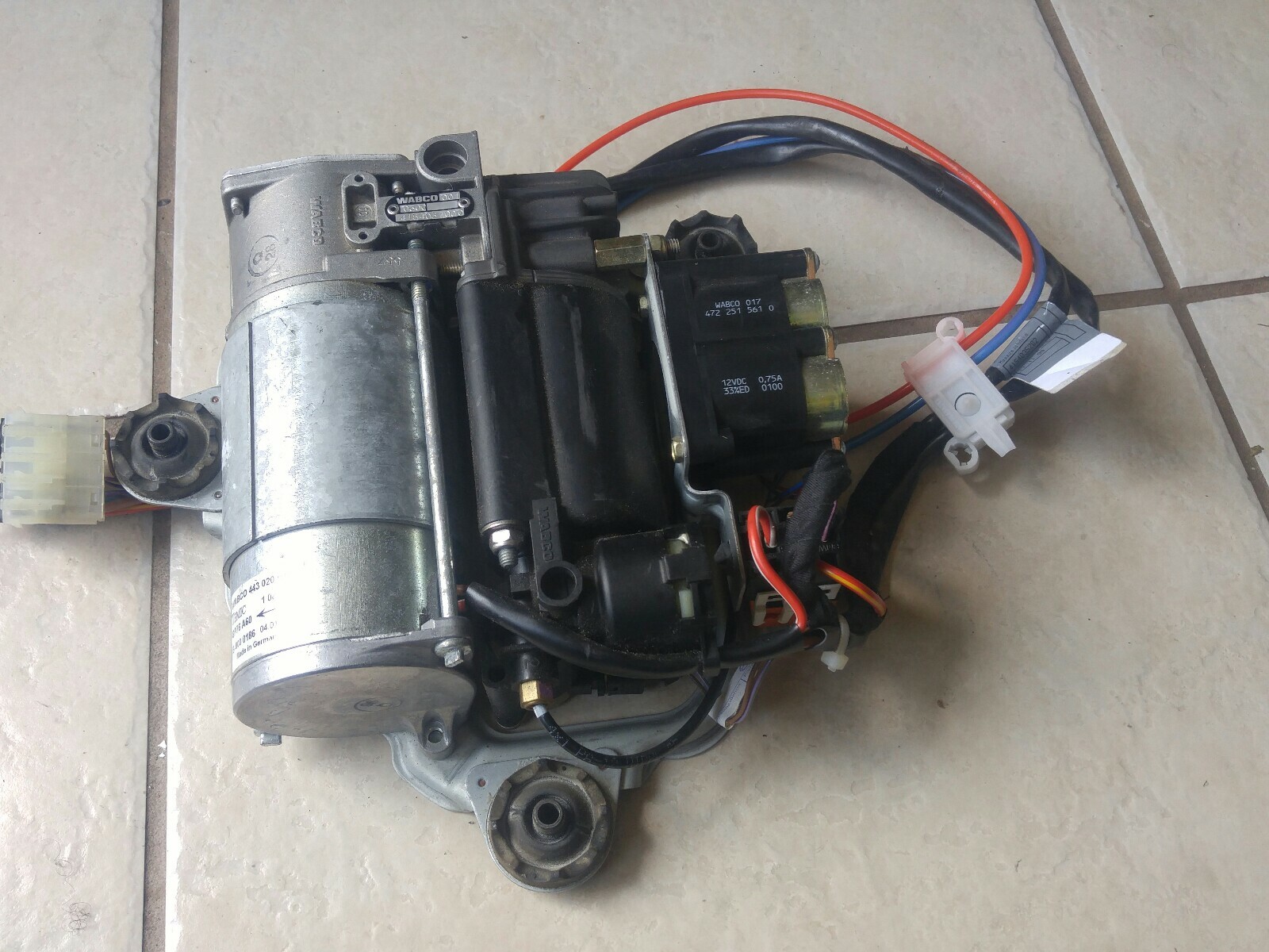 00 06 BMW E53 X5 E65 WABCO AIR RIDE COMPRESSOR SUSPENSION PUMP ...