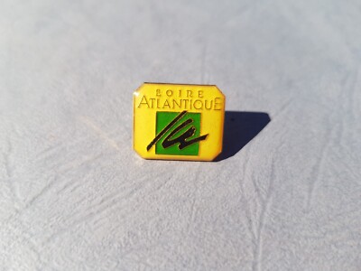 Pin's VILLE / TOURISME - logo département Loire Atlantique | eBay