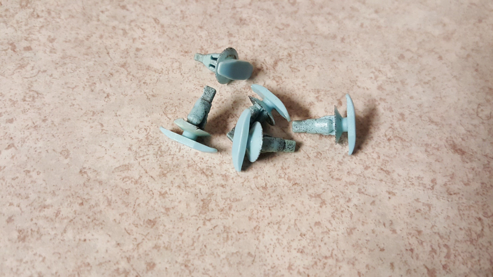 mazda weatherstrip clips fasteners BC1D58762 (qty 5) | eBay