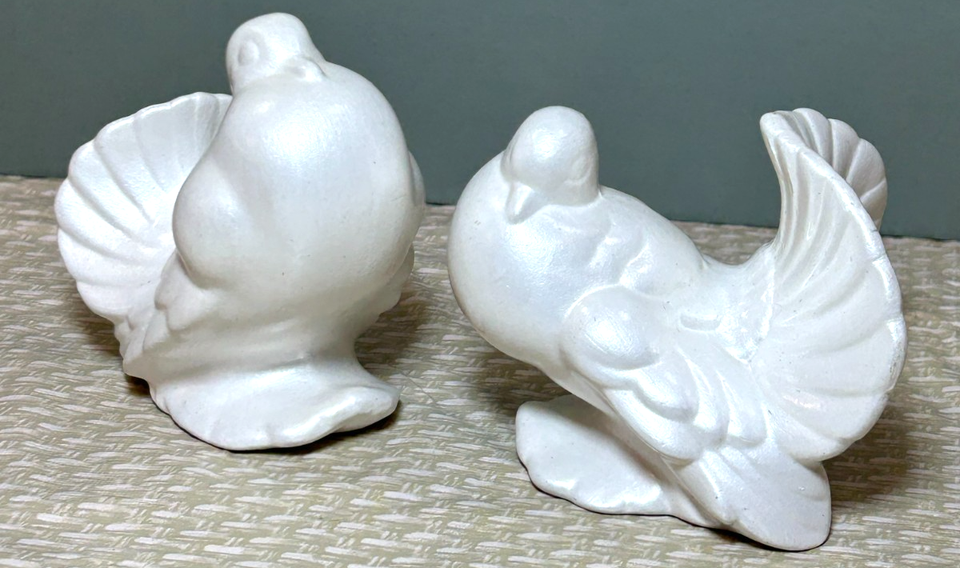 2 Vintage Porcelain Ceramic Fantail Doves Pigeon Pair White Proud ...