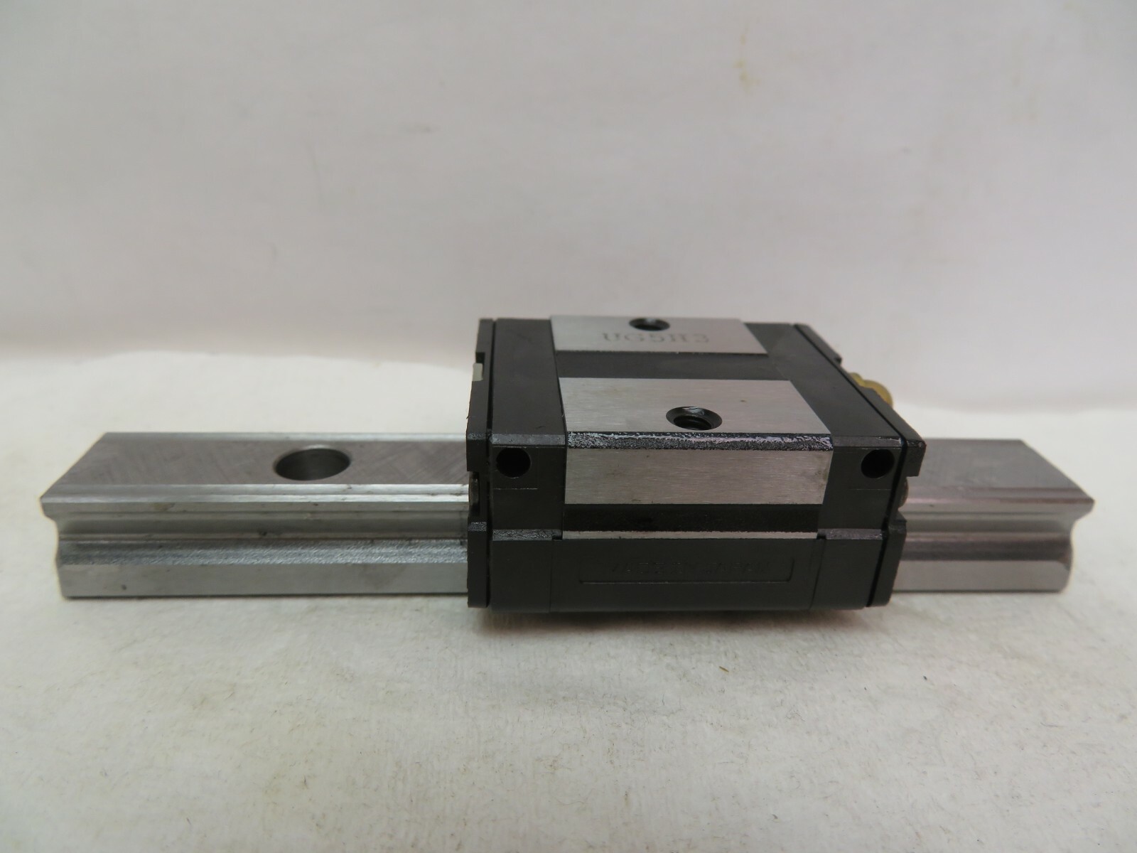 NEW THK LINEAR GUIDE BEARING SSR15XV1SSC1 + 110LY SSR15XV1SSC1+110LY ...