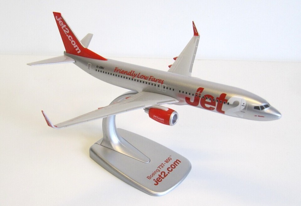 Jet2 Boeing 737-800 G-JZBU 1/200 scale desk model NEW PPC | eBay