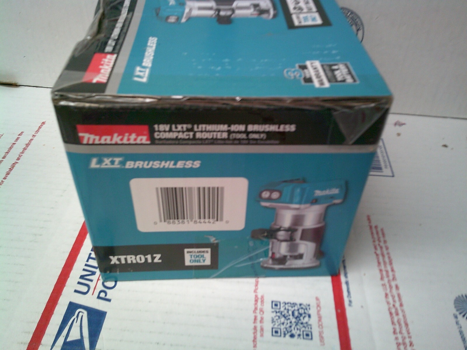 Makita XTR01 18V LXT Lithium-Ion Brushless Cordless Compact Router for ...