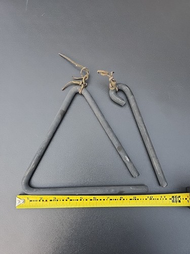 Vintage Iron Triangle Dinner Bell ~ Farmhouse Chuckwagon Rustic Farm ...