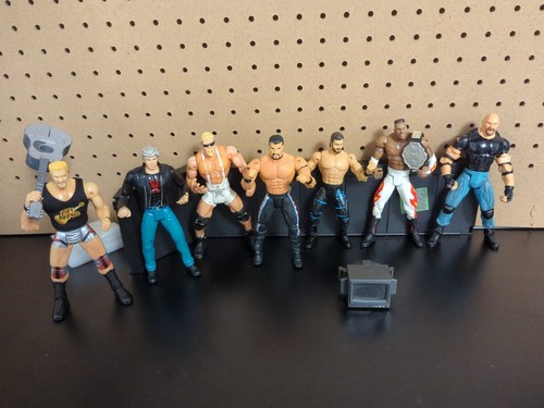 Figure Lot Of 7 WCW ToyBiz "nWo vs. WCW" Jarrett, Booker T, Buff ...