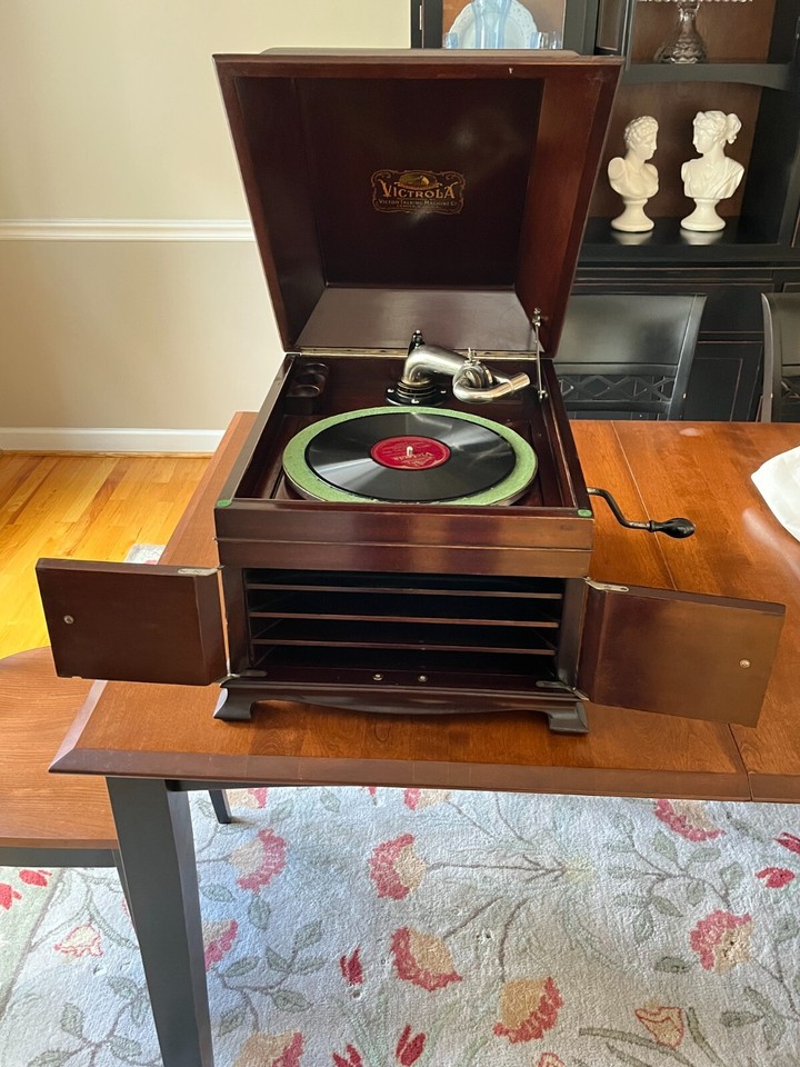 Victor Victrola Talking Machine Table Top Phonograph Antique Plays 5508 ...