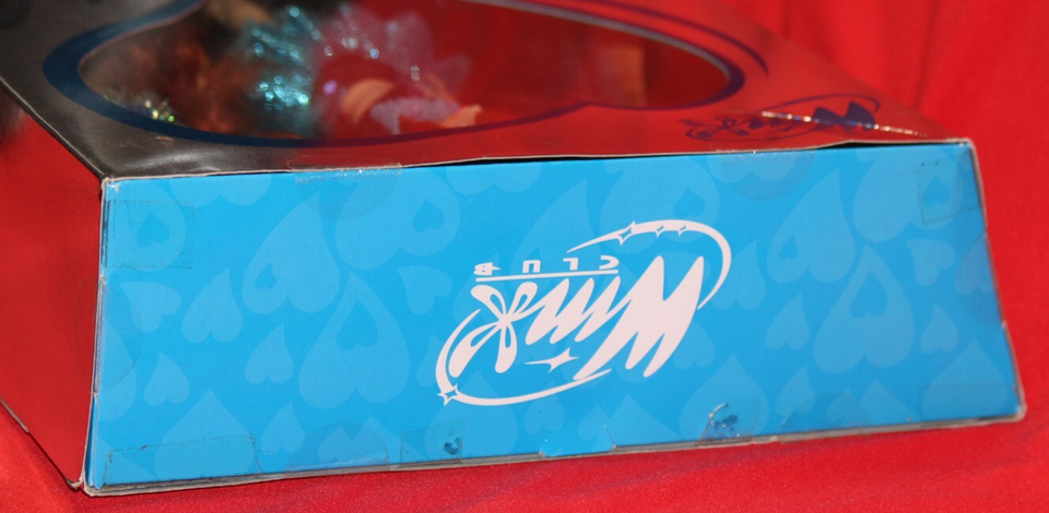 Jakks Winx Club 2012 Comic-Con Blue Believix Limited Edition Bloom Doll ...