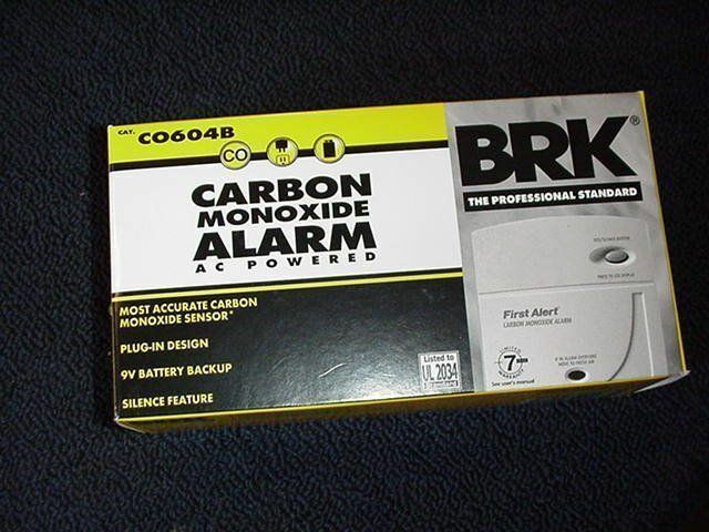 BRK CO604B Carbon Monoxide Alarm AC Powered / 9V Battery BackUp NEW IN ...