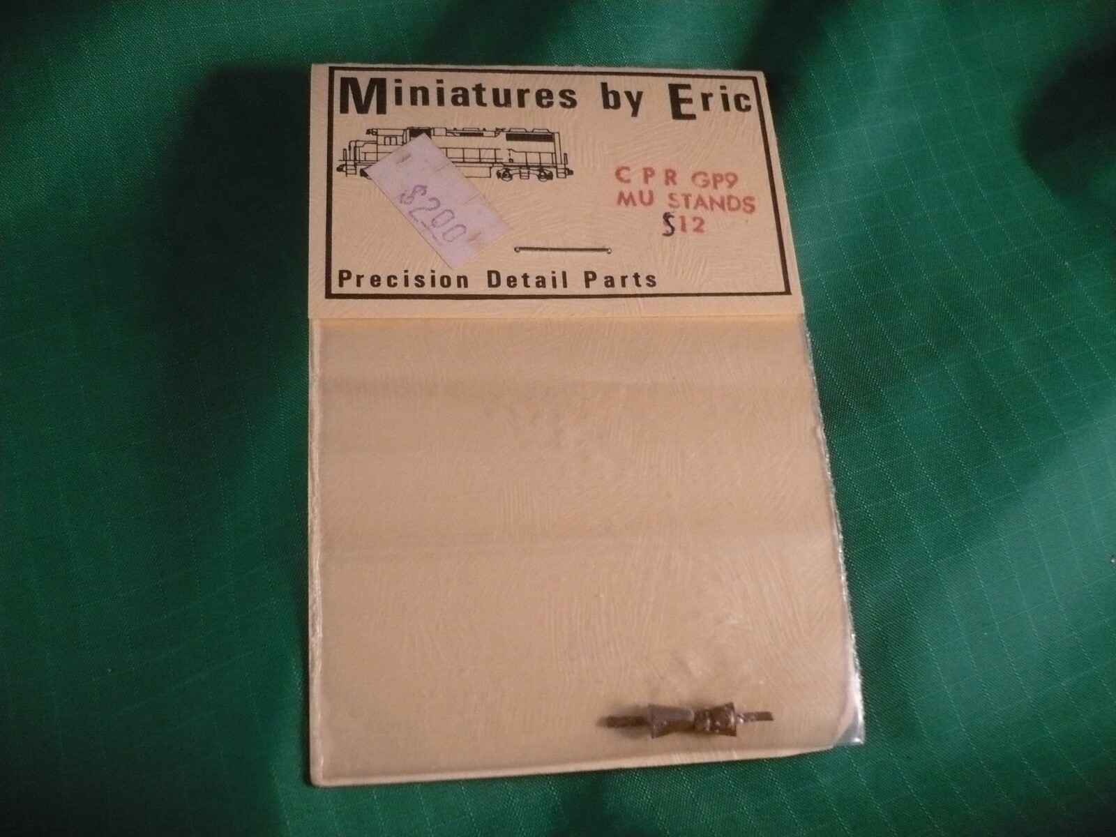 Miniatures by Eric HO #S12 MU Stands, C.P.R. GP9 | eBay