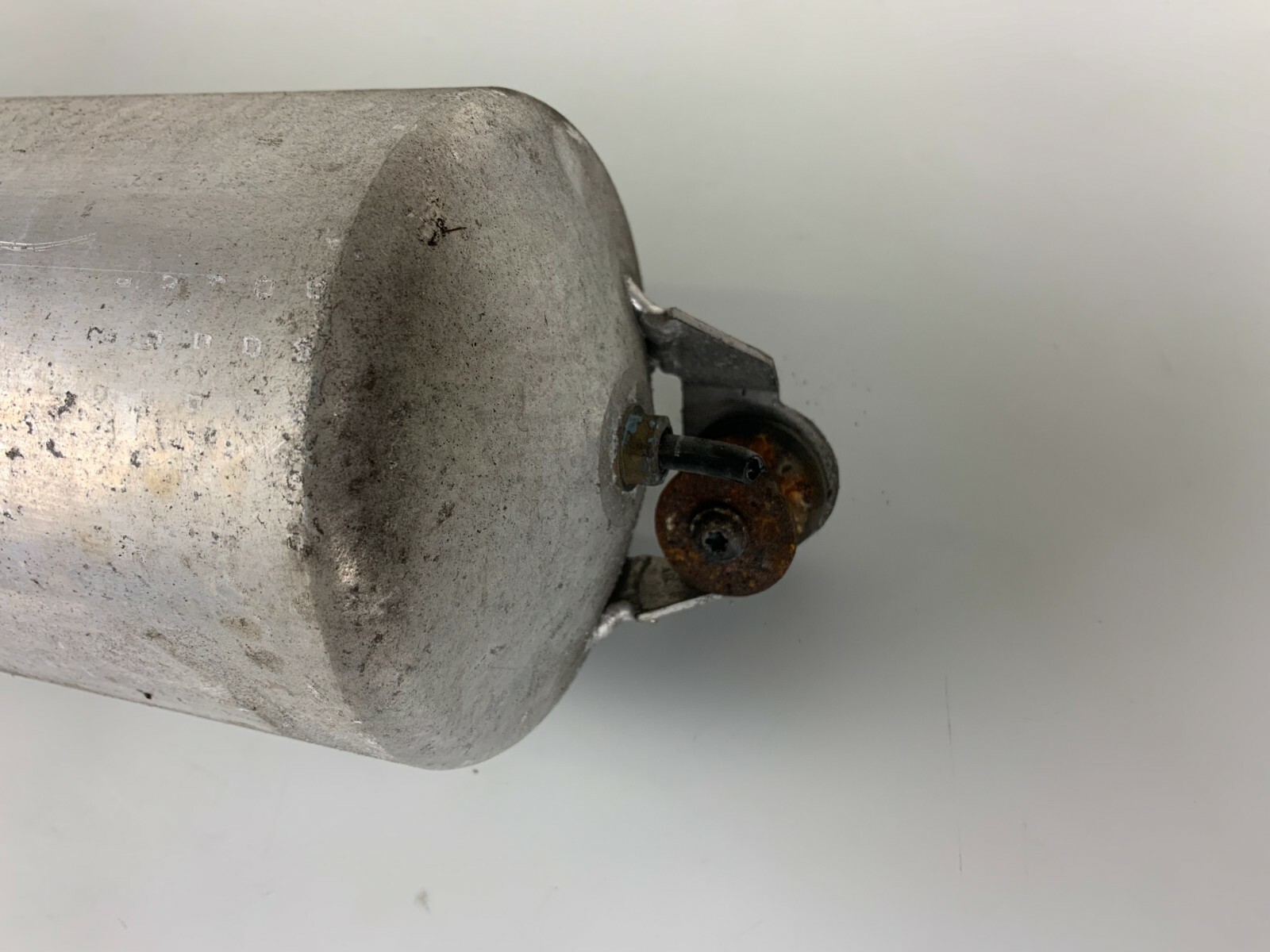 Porsche Panamera 970 Air Suspension Reservoir Tank Bottle 97035815503 ...