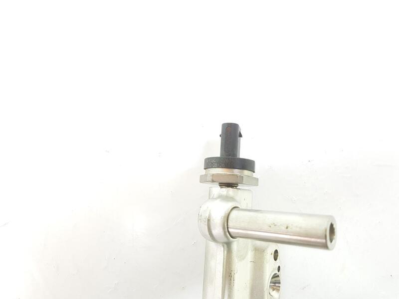 8698787 rampe einspritzung für BMW X3 XDRIVE M40 I 2017 13538698787 ...