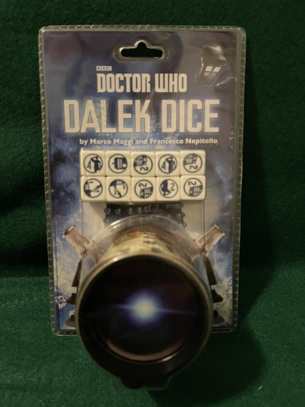 BBC Doctor Who Dalek Dice NEW 10 Dice 1 Cup Cubicle 7 Brand New Sealed ...