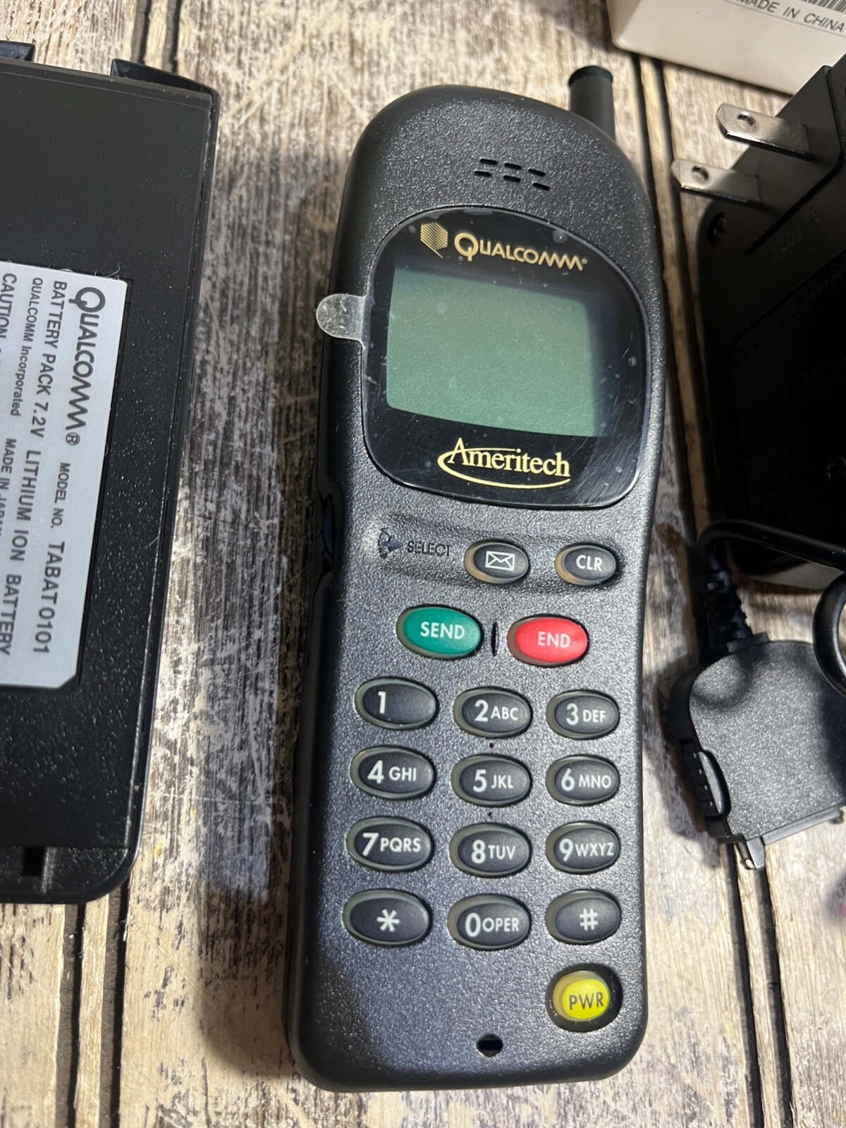 Vintage, Qualcomm (QCP-820) Ameritech 800 MHz Digital/Analog Phone-AS ...