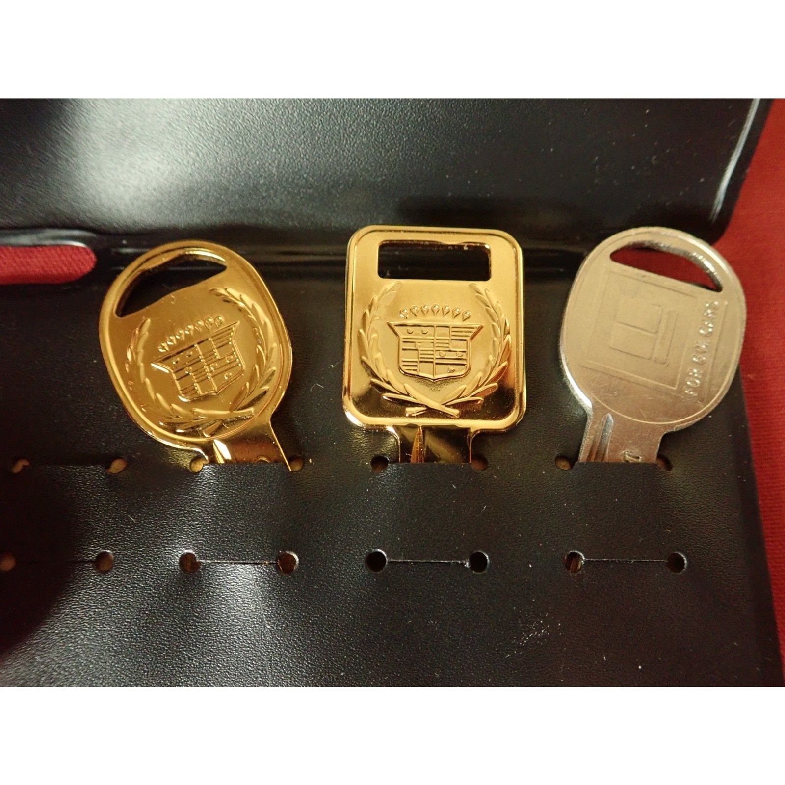 Cadillac Gold Key C D Lot (3) Vintage 90s | eBay
