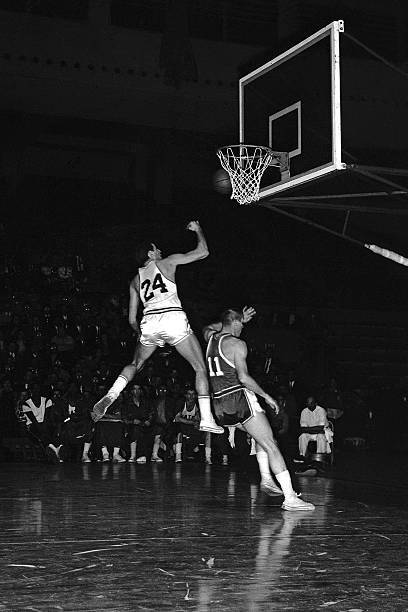 Al Bianchi Of The Syracuse Nationals Shoots 1960S Old Basketball Photo ...