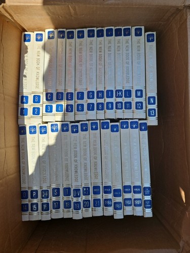 The New Book Of Knowledge 21 Volume Complete Set Of Encyclopedias 1985 ...