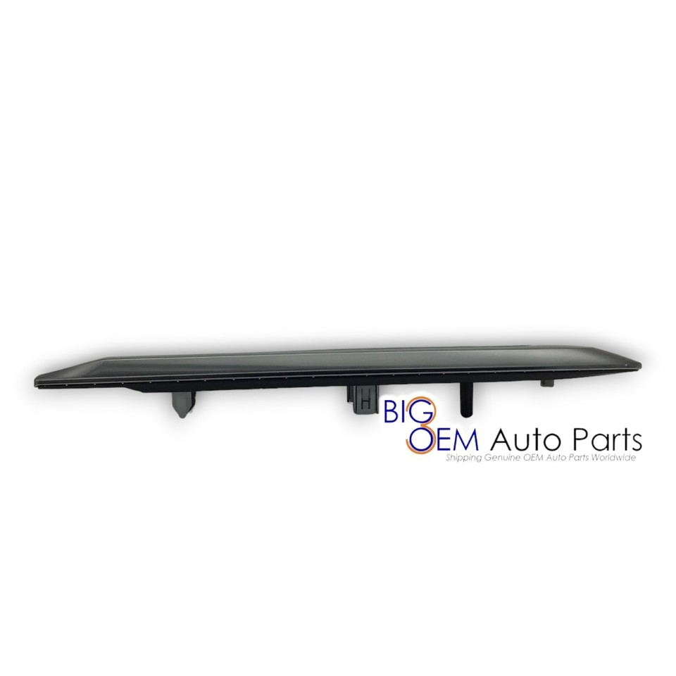 2021 - 2024 GMC Yukon LH Fender Vent Nameplate Emblem black new OEM ...