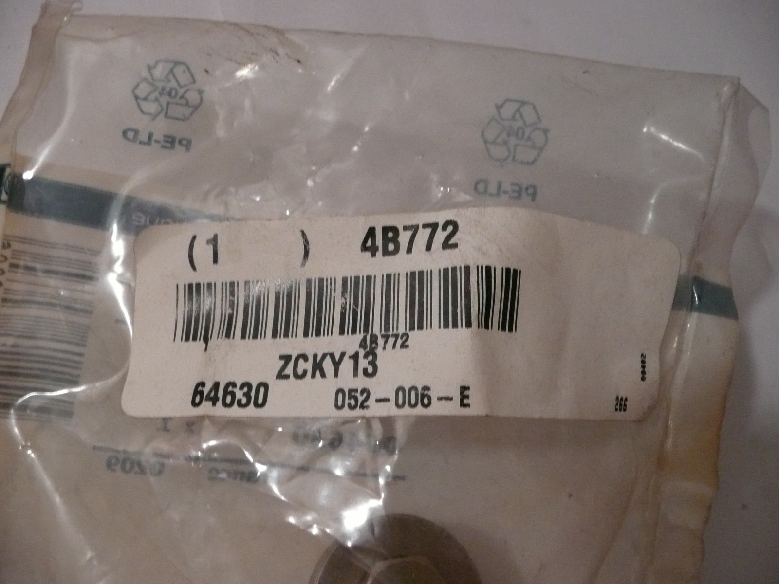 NEW TELEMECANIQUE ZCK Y13 LIMIT SWITCH ARM ROLLER LEVER 64630, ZCKY13 ...