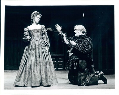 Press Photo Actors Jack Aranson & Robin Moseley in Merry Wives of ...