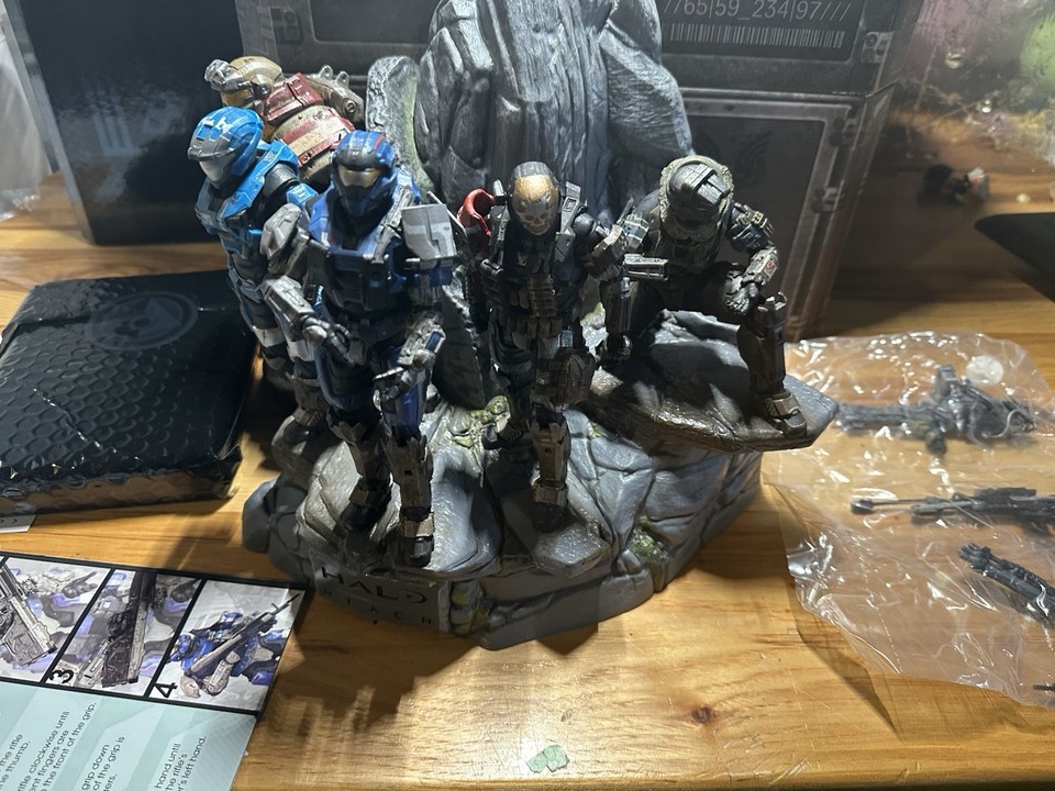 Halo Reach Legendary Edition All Weapons, Box, and Journal. | eBay