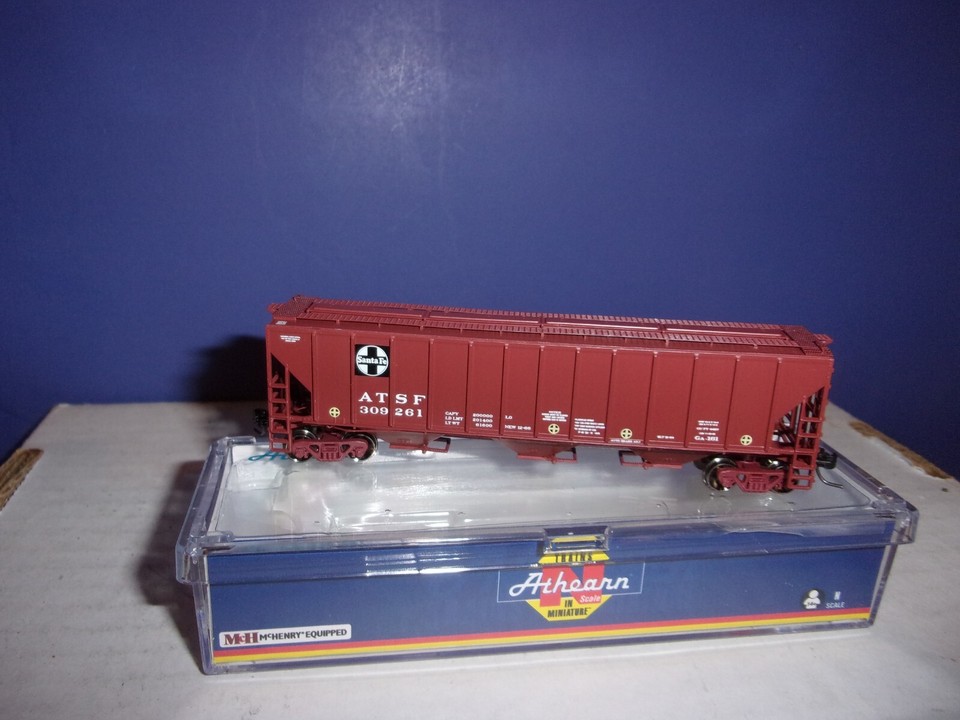 N SCALE ATHEARN 27433 ATSF/309261 PS 4427cf 3 BAY COVERED HOPPER | eBay