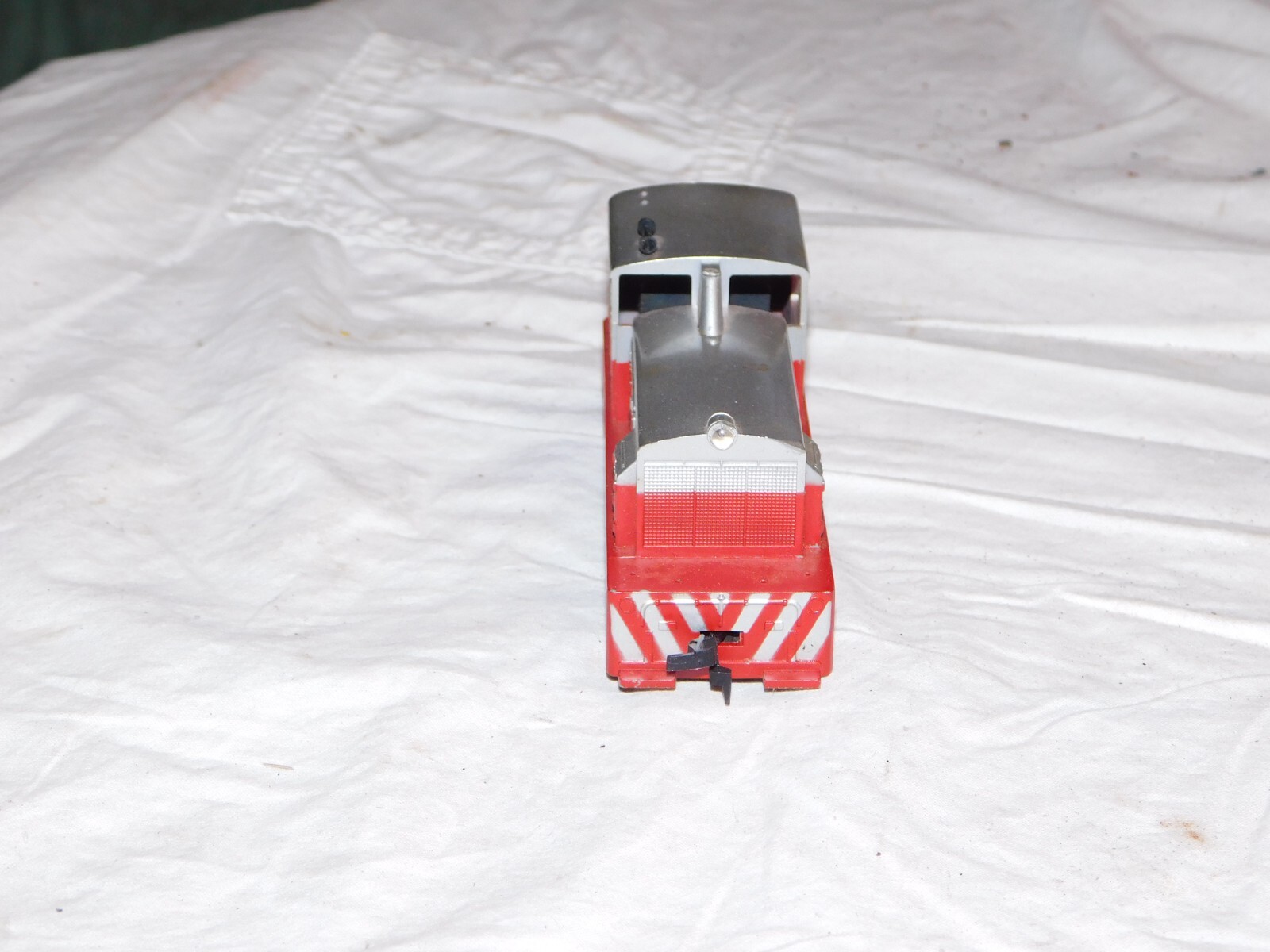 Tyco HO Scale Santa Fe Diesel Locomotive Switcher #241 | eBay
