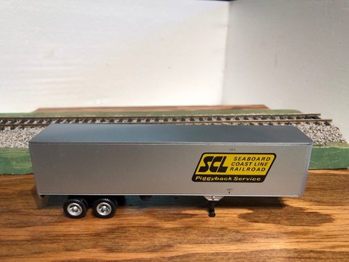 HO Scale 40’ Seaboard Coastline Semi Trailer (23-625) | eBay