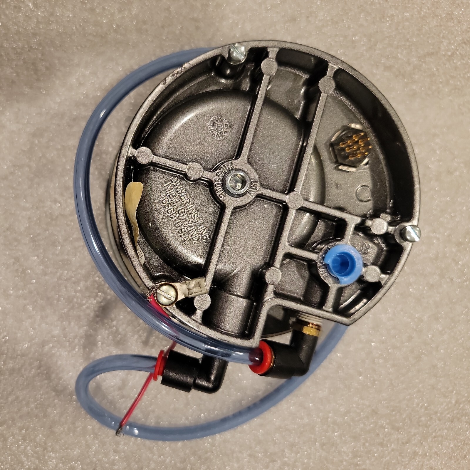 DWYER PHOTOHELIC SERIES 3000MR SWITCH/GAUGE 24VDC REG 25PSIG 0-5 GAUGE ...