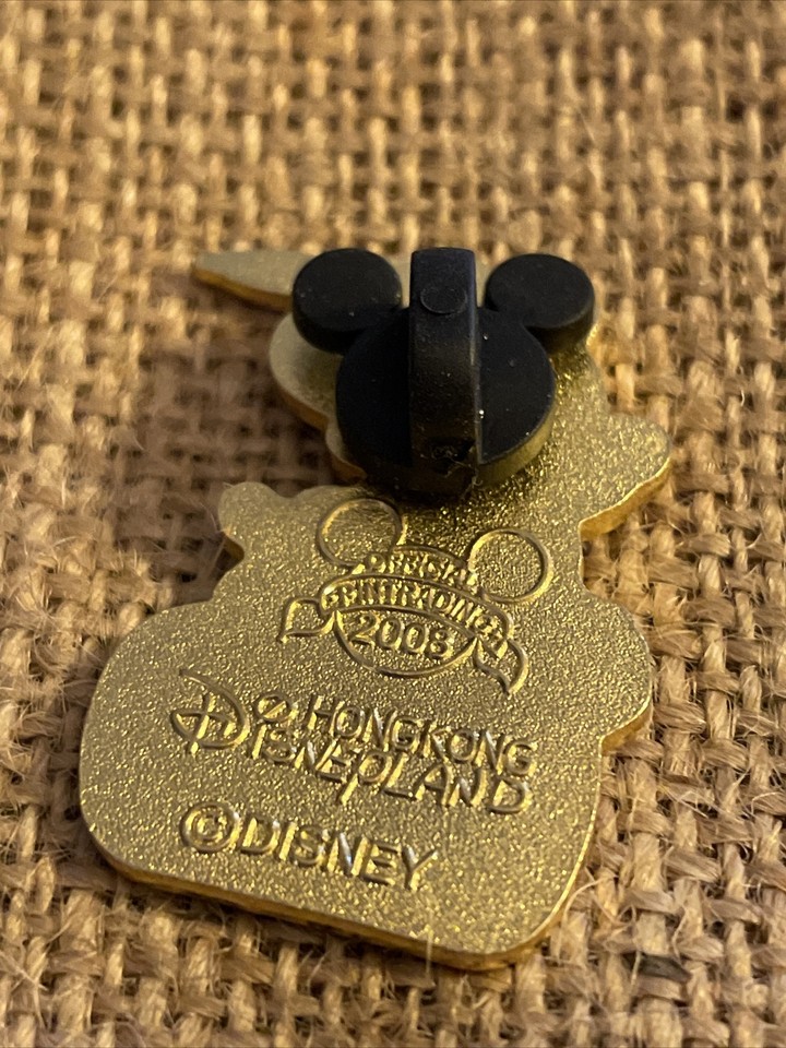 Disney Pin MICKEY MOUSE Hat Feather Hong Kong Goldtone | eBay