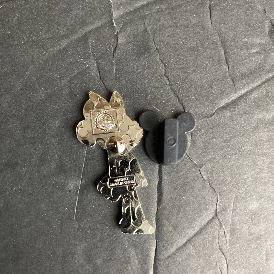 Disney Pin Trading Classic 2012 Minnie Mouse Collector Pin Official | eBay