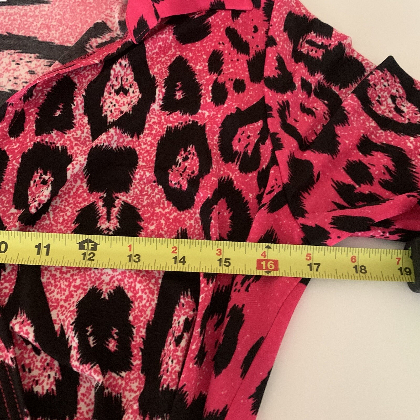 MAX & RINA Pink Animal Leopard Snake Print Wrap Tuni… - Gem