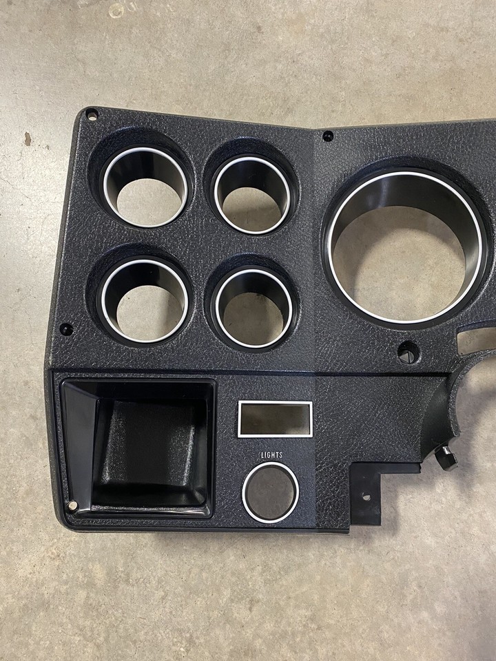 75 76 77 DASH INSTRUMENT BEZEL NO AIR NEW CHEVY PICKUP TRUCK BLAZER ...