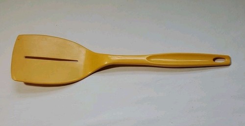 Foley Golden Yellow Slotted Nylon Plastic Spatula flipper Turner ...