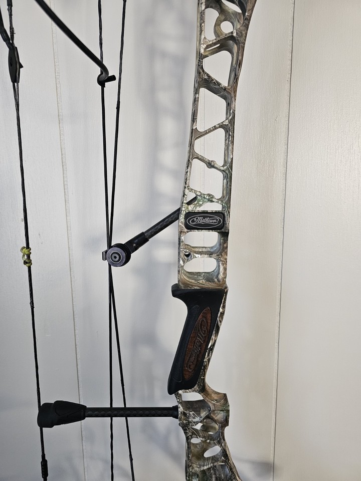 Mathews V3 31 Compound Bow Left Hand | eBay