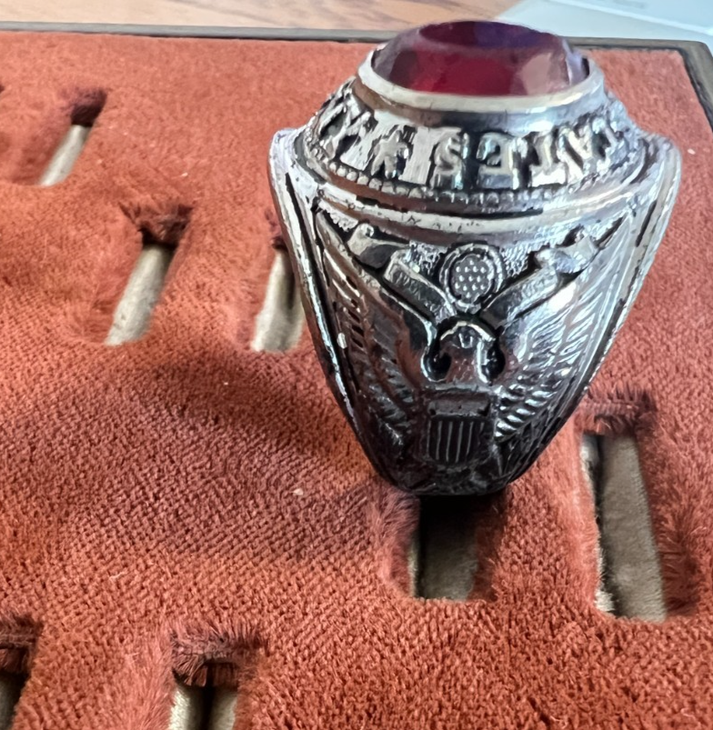 VINTAGE United States Army Ruby colored stone Pride Sterling Silver ...