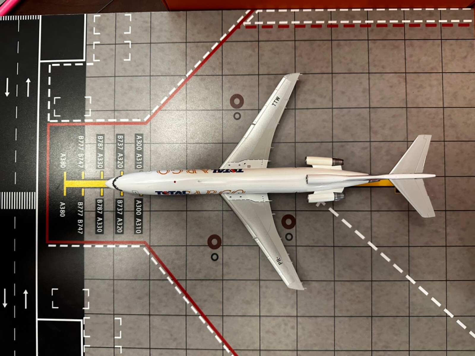 1/200 airplane model diecast TOTAL cargo b727-200 custom | eBay