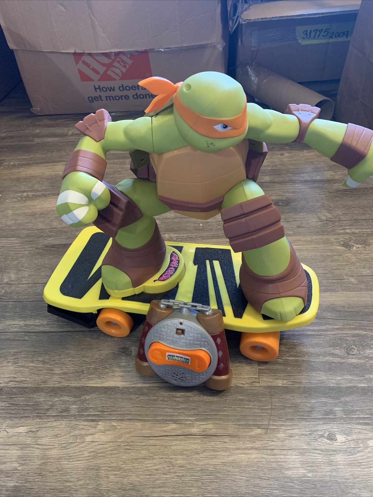 TEENAGE MUTANT NINJA TURTLES RC SKATEBOARDING Michelangelo W/REMOTE ...