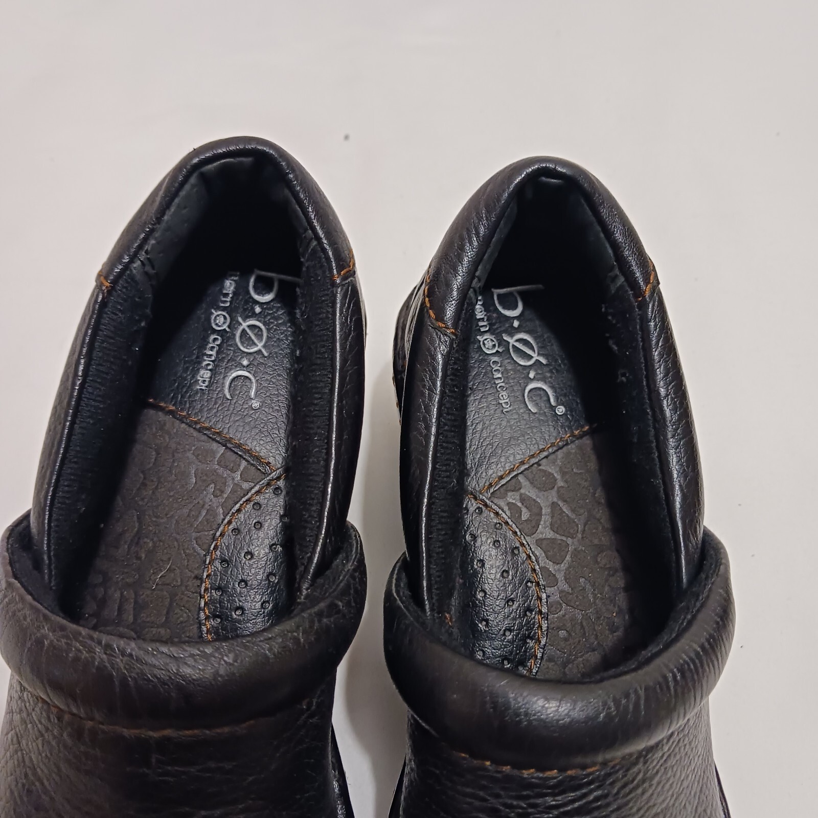 BOC Born womans black clogs slip on shoes size 6M - Gem