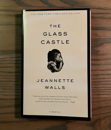The Glass Castle - A Memoir by Jeannette Walls Paperback 9780743247542 ...