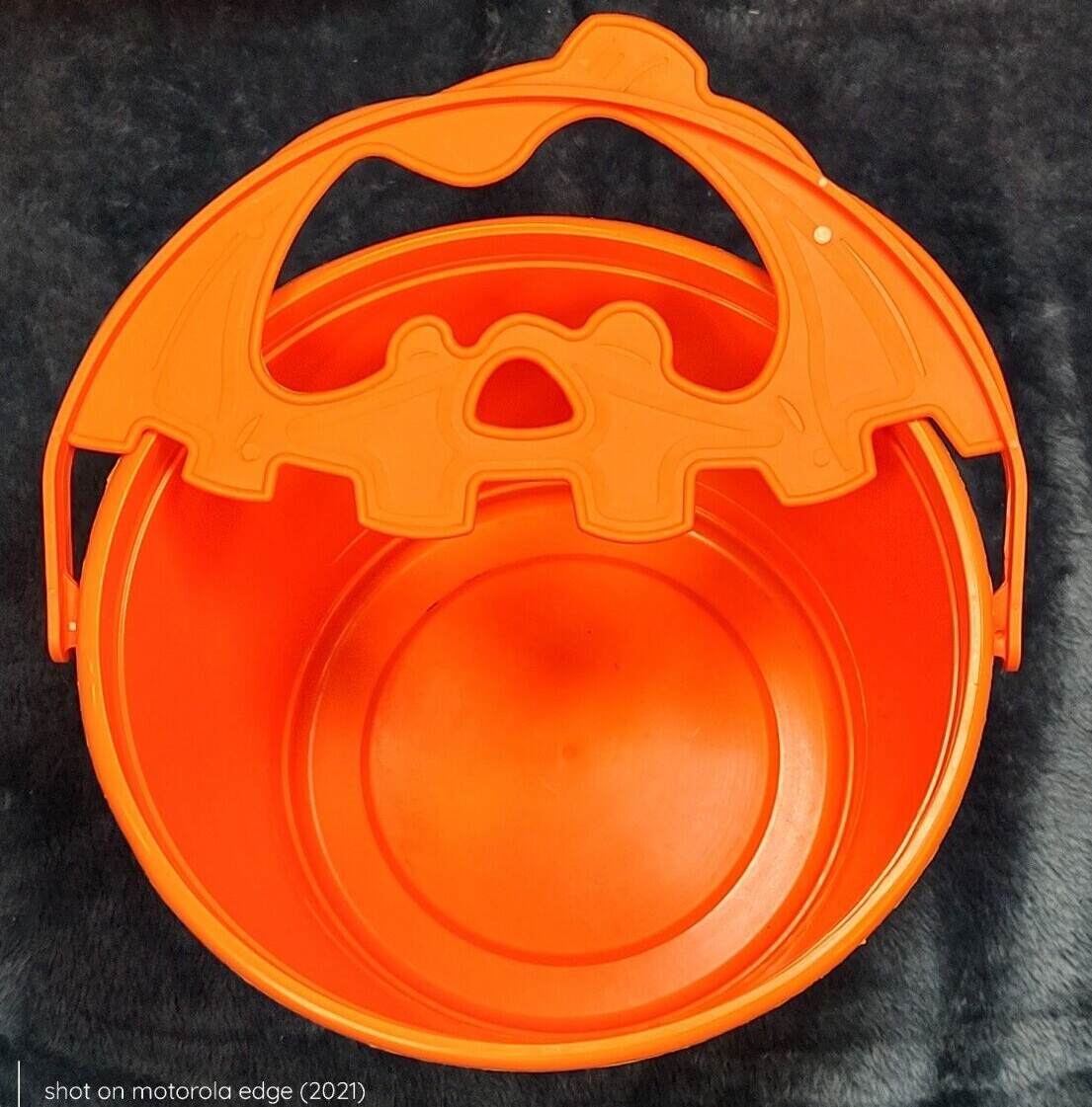 Lot of 2 Packerware Halloween Plastic Orange With Monsters 7qt. & 2 ...