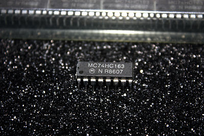 Motorola 74HC163 4-Bit Binary Counter, Synchronous Reset, MC74HC163 | eBay