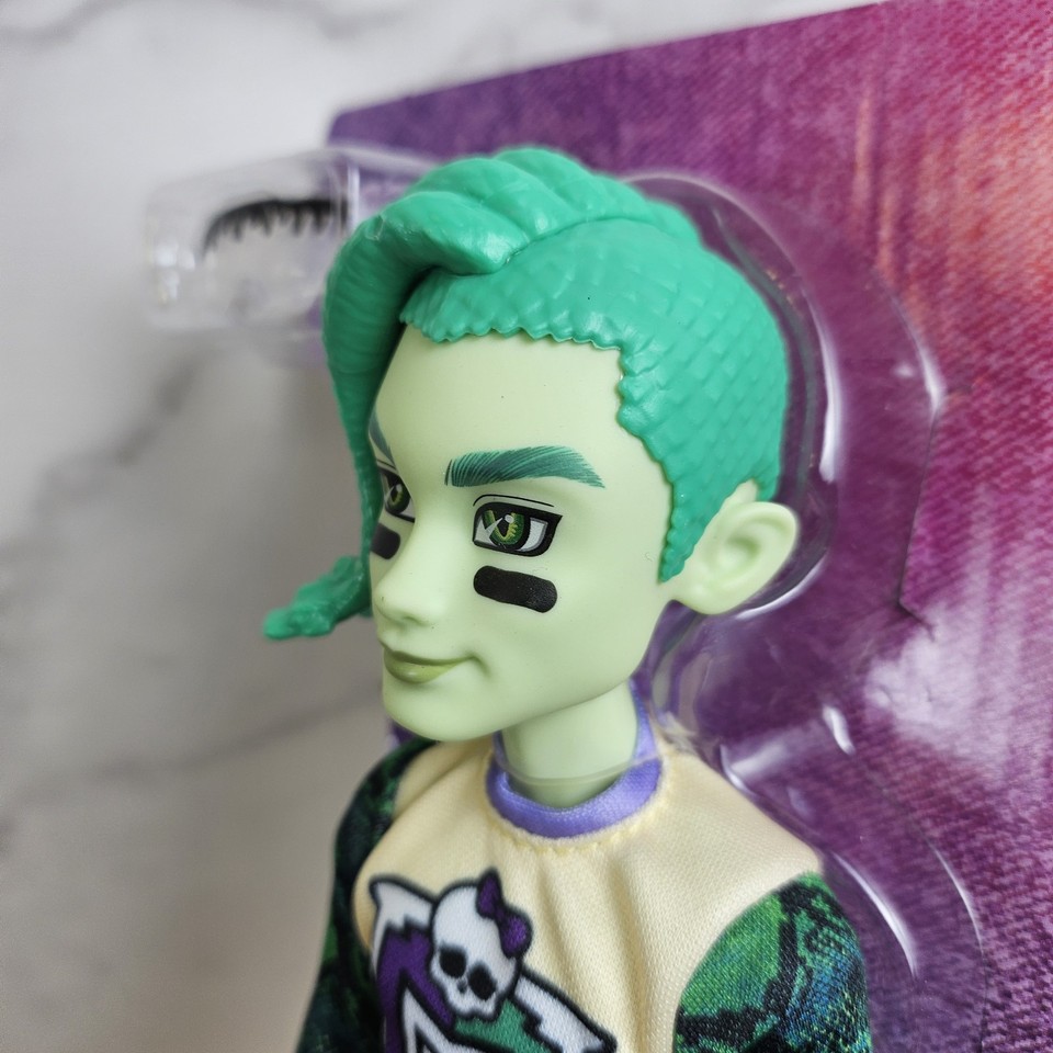 Monster High Ghoul Spirit G3 Deuce Gorgon Doll Dressed 2021 Mark On ...