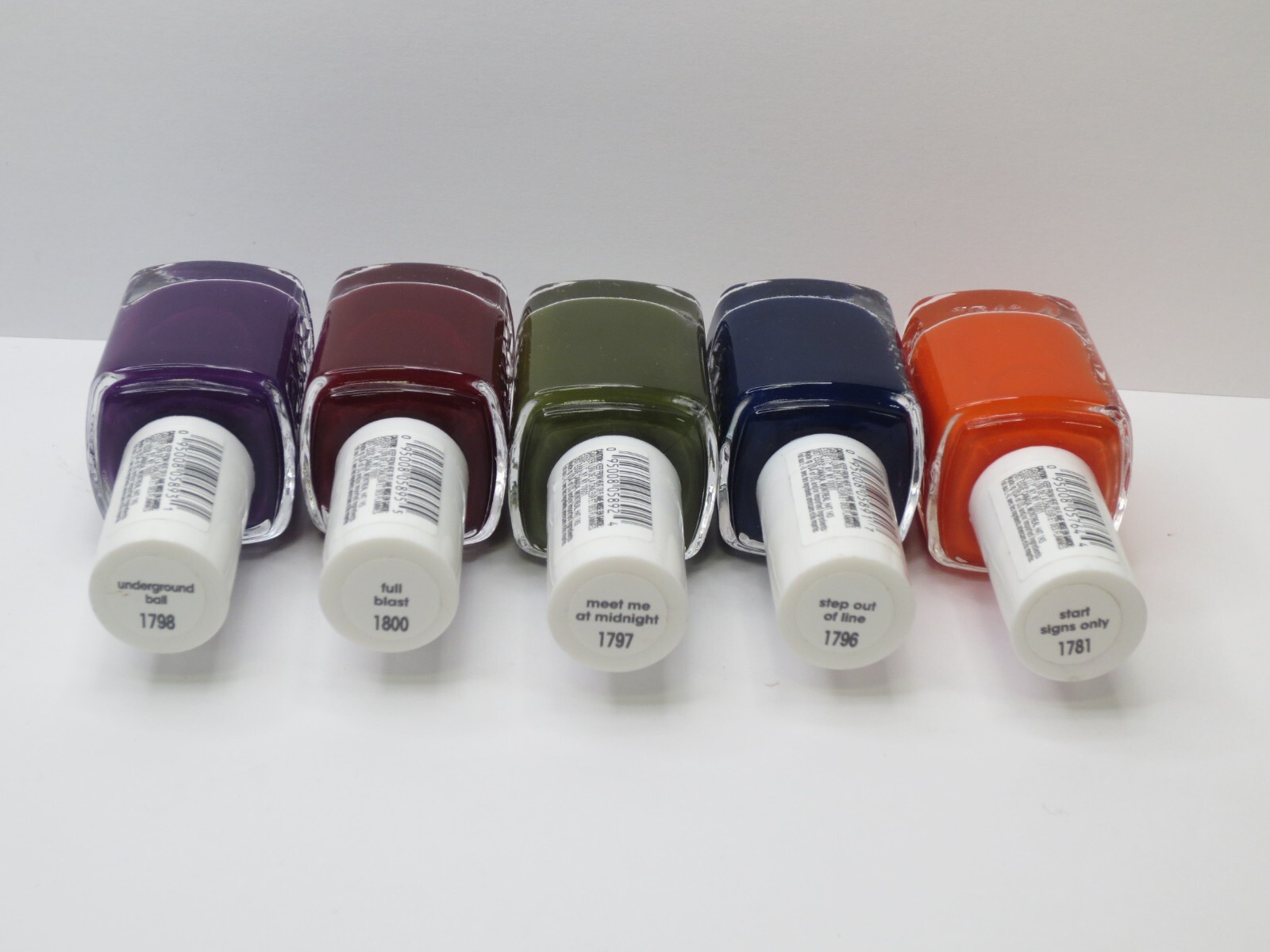 ESSIE 5 PC ASSORTED NAIL POLISH SET - #1798, #1800, #1797, #1796 ...