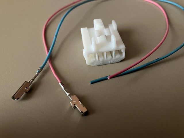 Toyota OEM Housing Connector F 90980 11090 for sale online | eBay