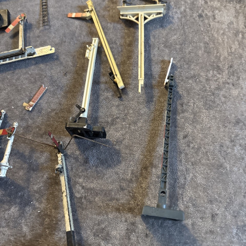 Job Lot Of Hornby OO Gauge Signals (Spares & Repairs) | eBay UK