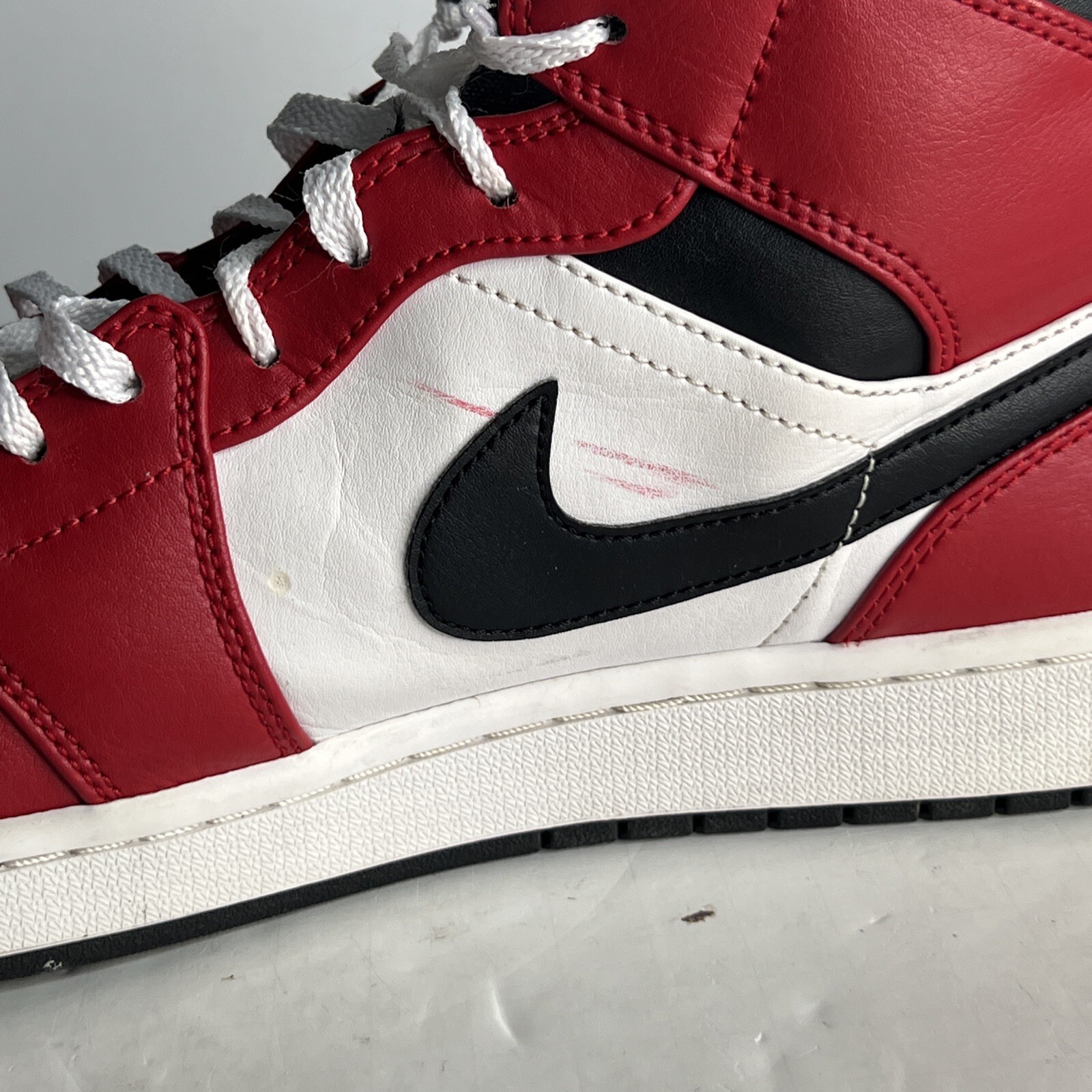 Size 12 - Jordan 1 Mid Chicago Black Toe 2020 - Gem